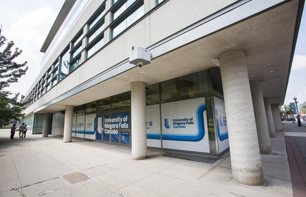 ILAC signs a pathway agreement with the University of Niagara Falls ...